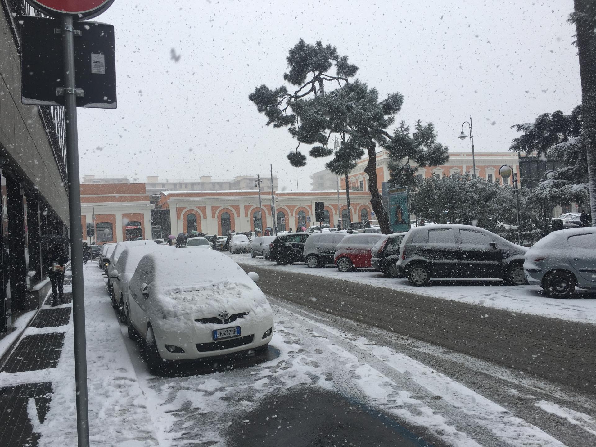 Neve a bari: treni in tilt - Foto 2 di 14 - La Gazzetta del Mezzogiorno