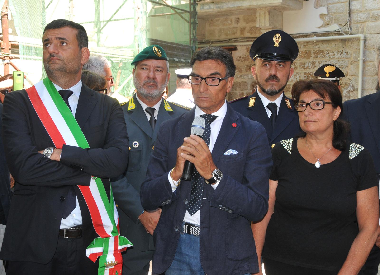 Bari ricorda Michele Fazio, 17 anni fa fu vittima di mafia - Foto 2 di ...