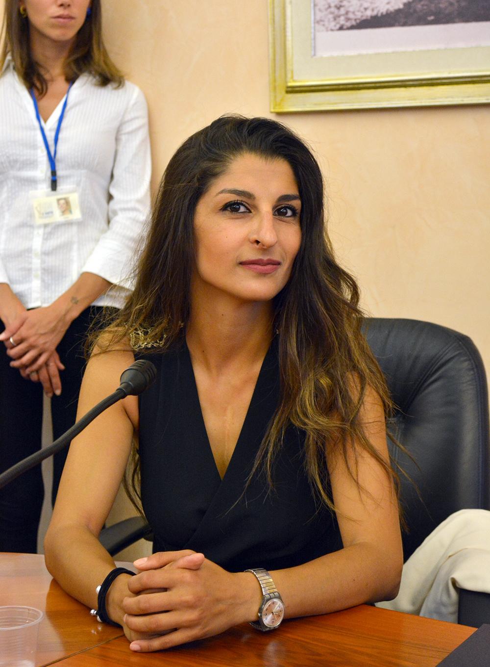 Bari, al porto arriva «La nave della speranza» per ricordare lo sbarco ...