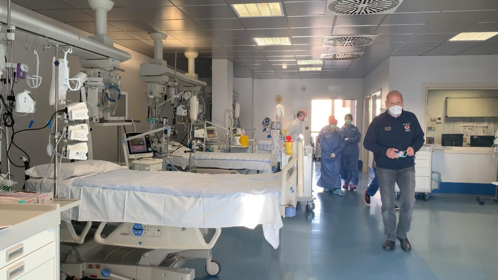 Bari, Policlinico riconvertito Asclepios con 250 posti letto Covid: finiti i lavori - Foto 2 di ...