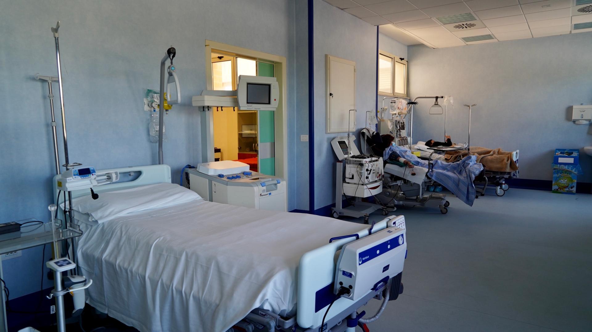 Policlinico Bari, inaugurato nuovo Centro trasfusioni all’interno di Asclepios 2 - Foto 2 di 8 ...