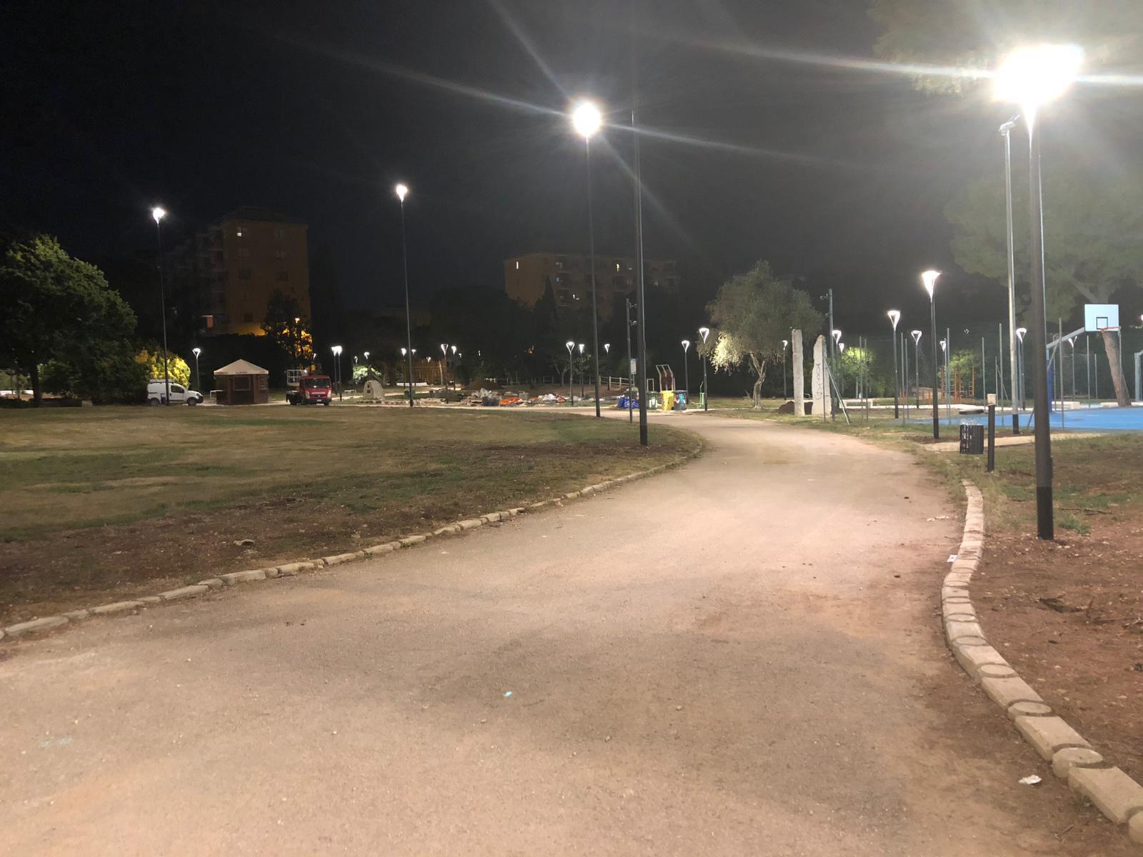 Bari, nuova luce su tutti i quartieri: vie e piazze illuminate a giorno ...