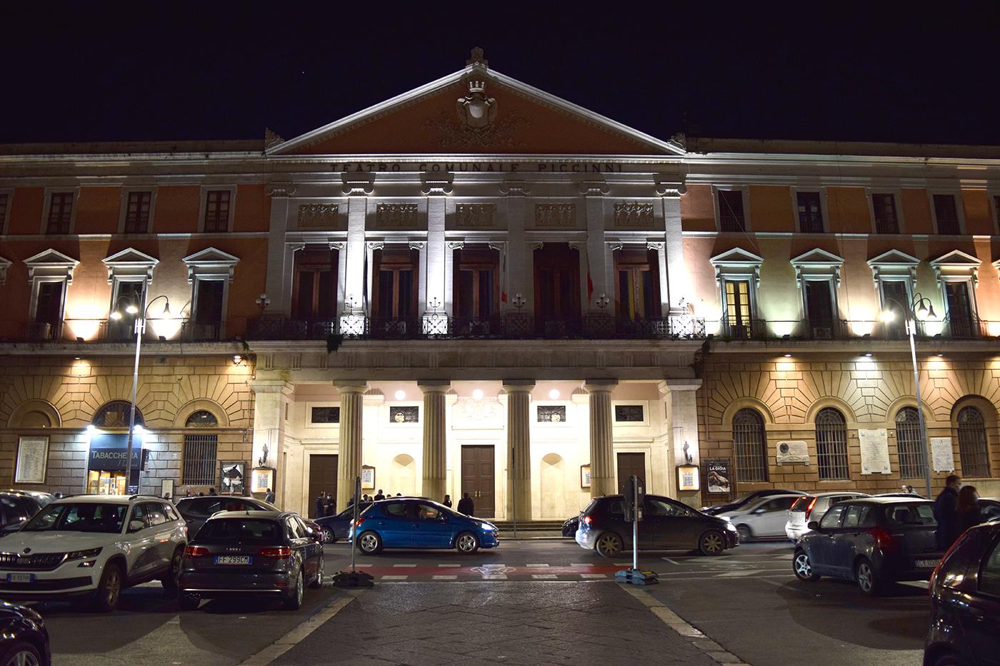 Bari, i teatri si illuminano: ad un anno dalla chiusura aperte ...