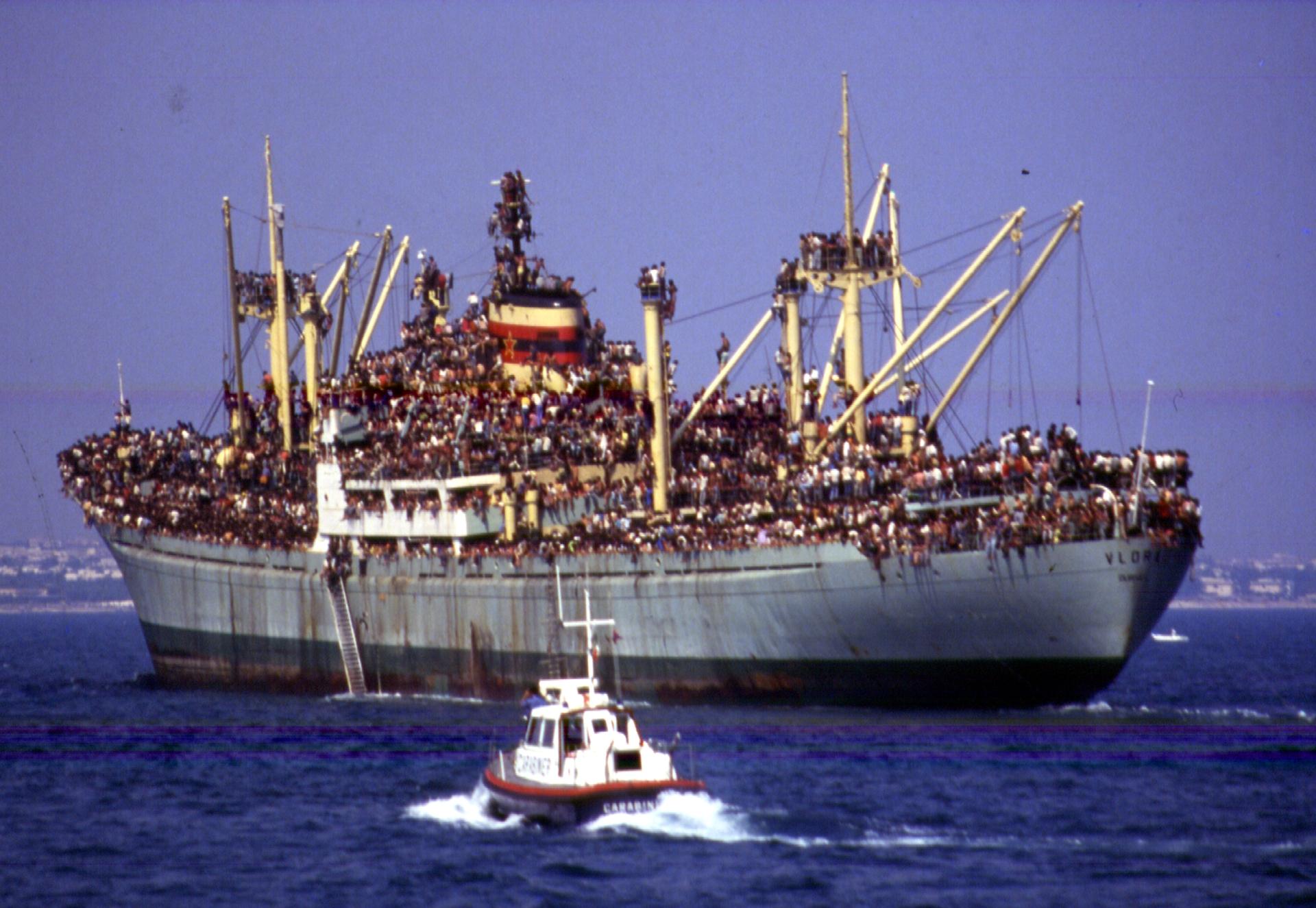 Trenta anni fa lo sbarco a Bari della Vlora: ecco il programma degli ...