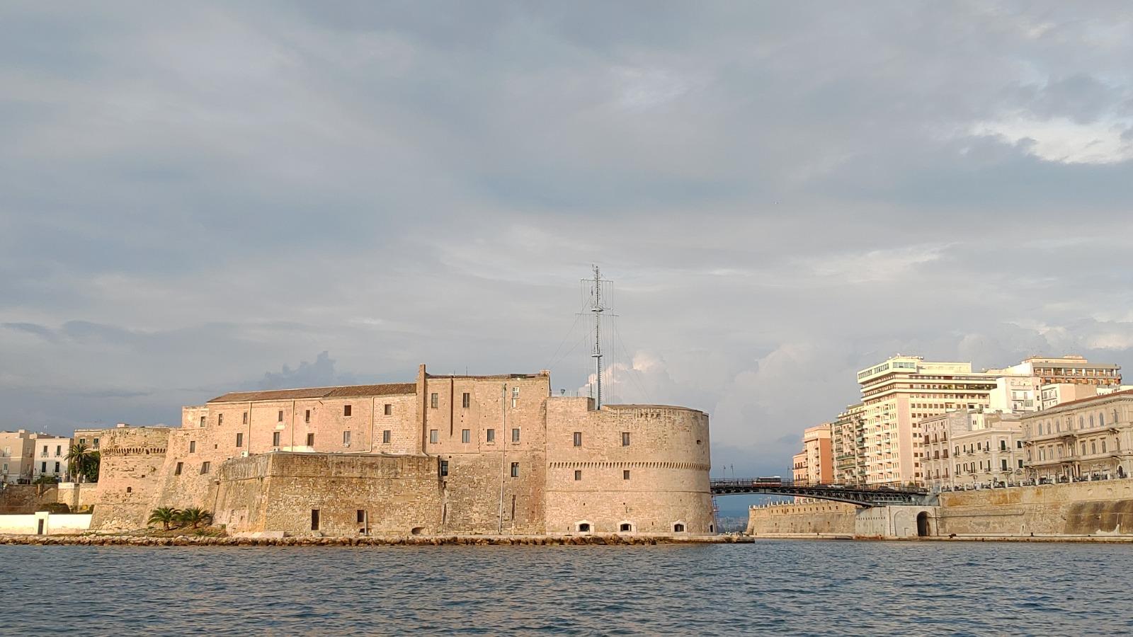 Taranto, premiata la tesi di laurea in architettura sul Castello ...