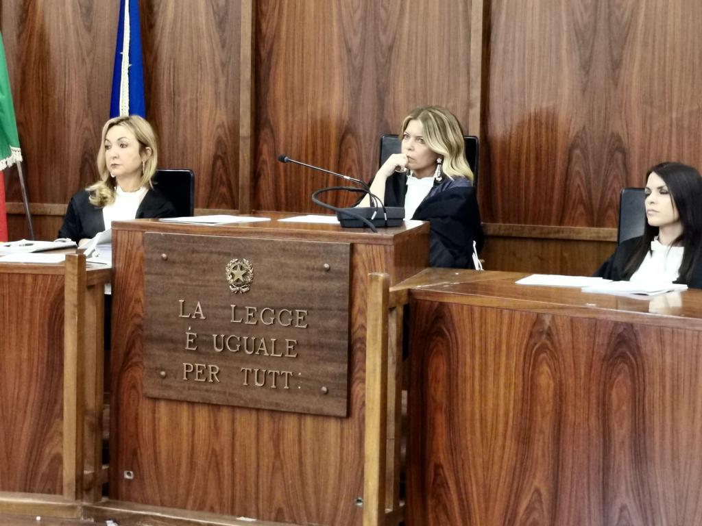 Strage dei treni Andria-Corato: condannati capotreno e capostazione ...