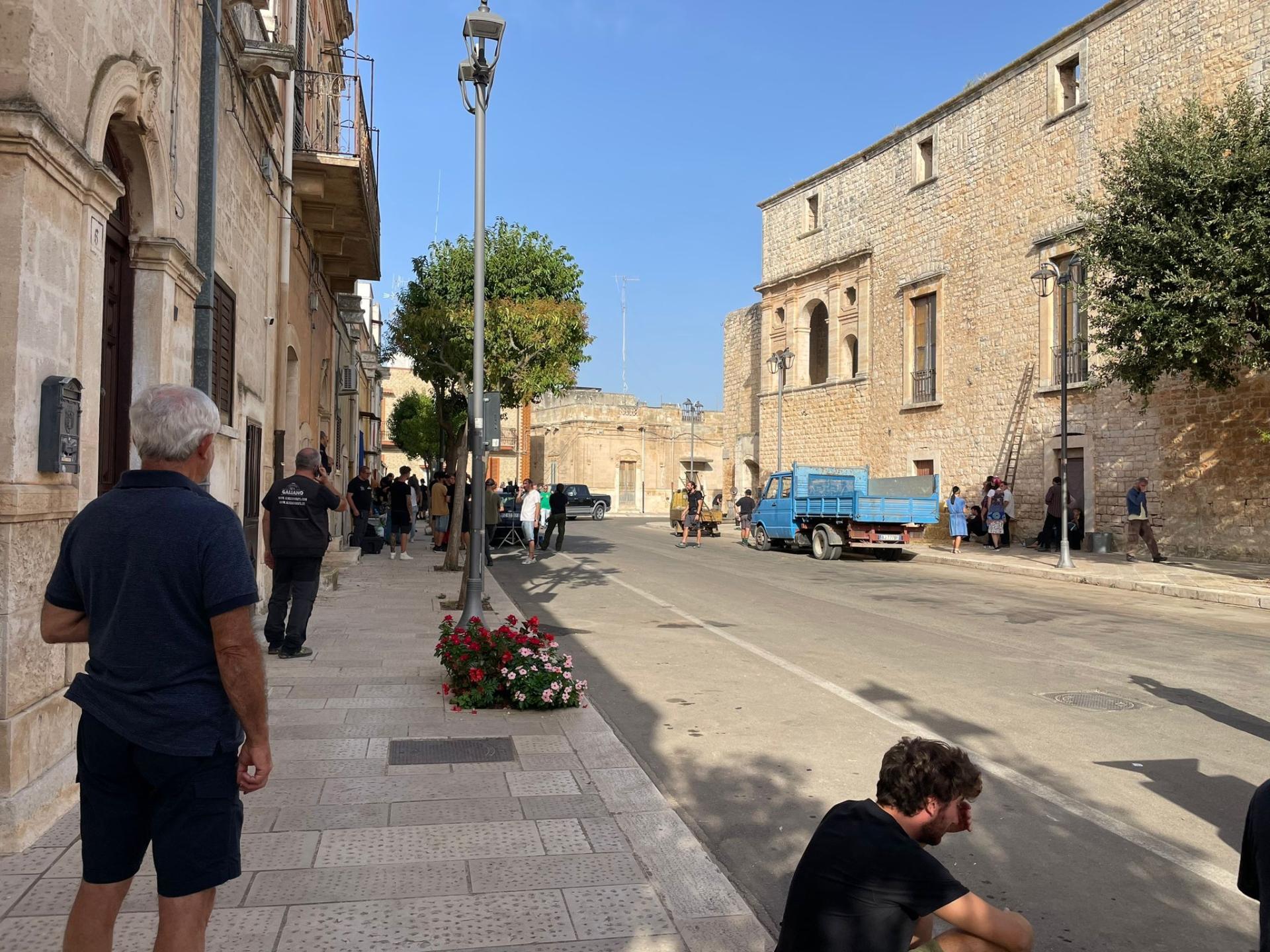 Jean-Claude Van Damme per una settimana a Loseto: Hollywood sbarca nel quartiere di Bari - Foto ...