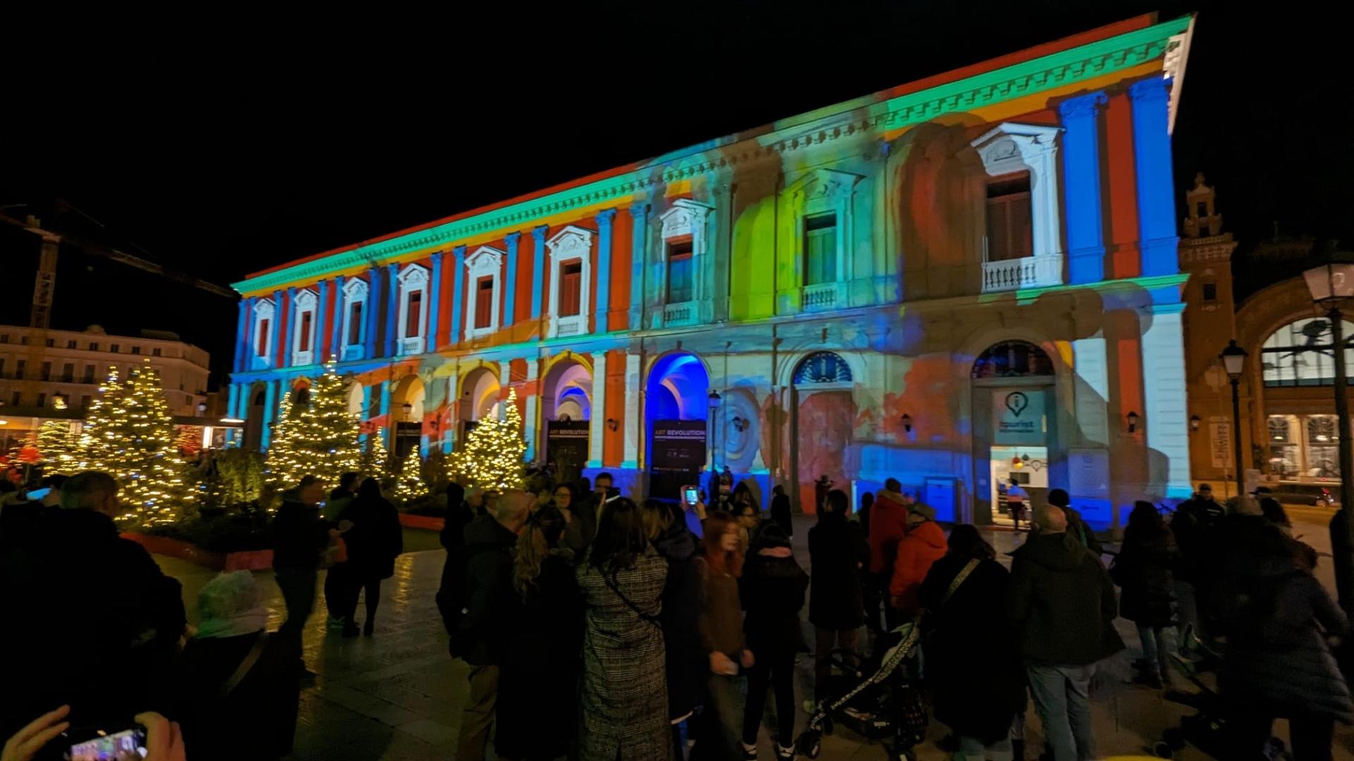 Bari, il fiocco di neve di San Nicola in piazza del Ferrarese: ecco il ...