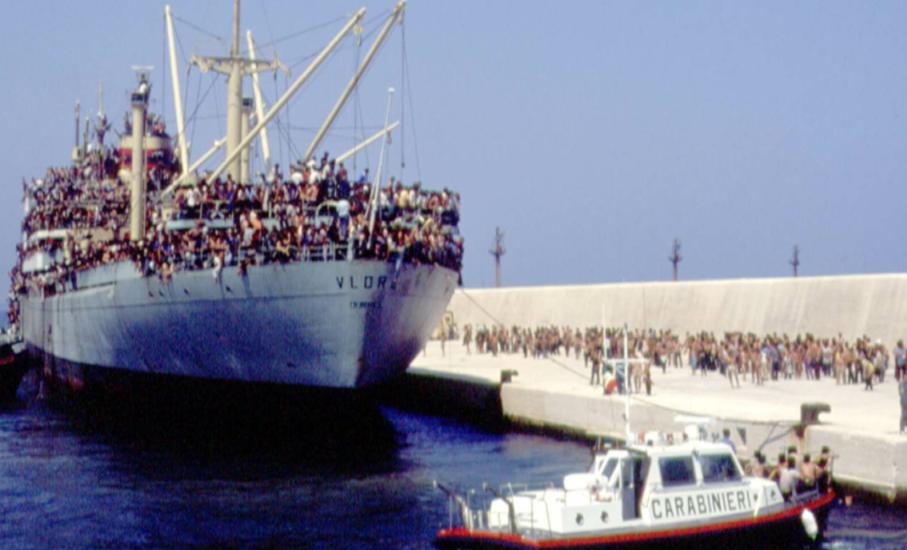Approdo nave Vlora a Bari 1991, domani proiezione docufilm - La ...
