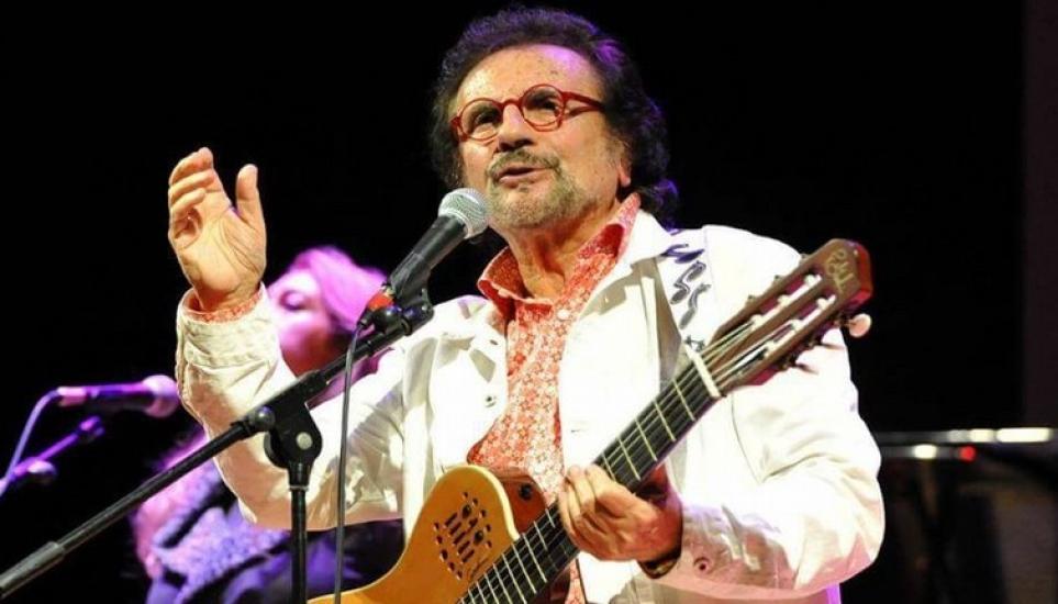 Inaugurata la piazza dedicata a Toni Santagata. La vedova: «La sua casa ...