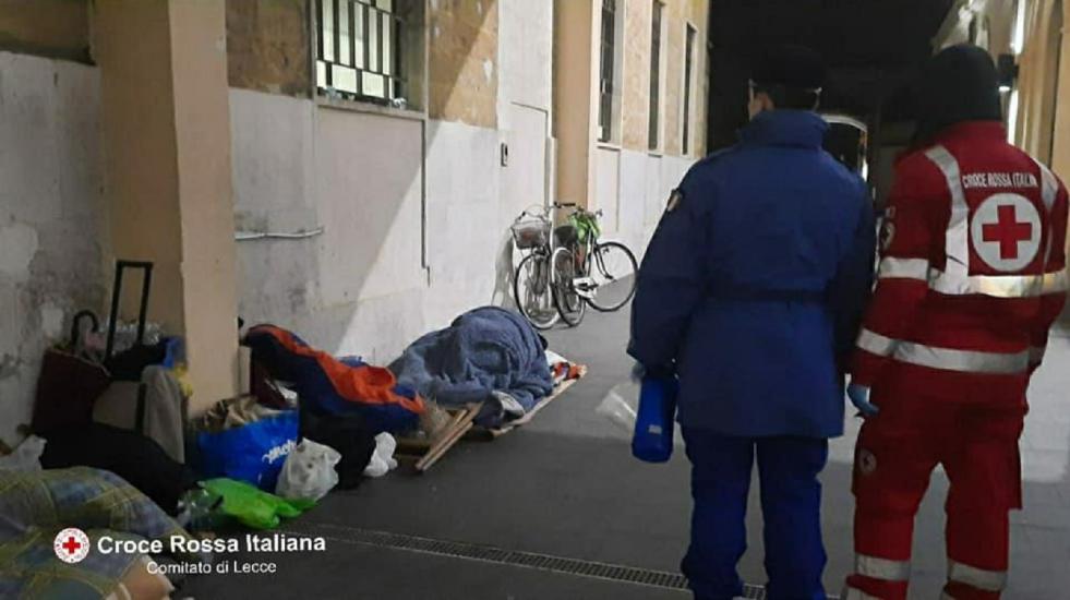 Lecce, arriva il freddo, ecco gli angeli custodi dei 60 «invisibili ...