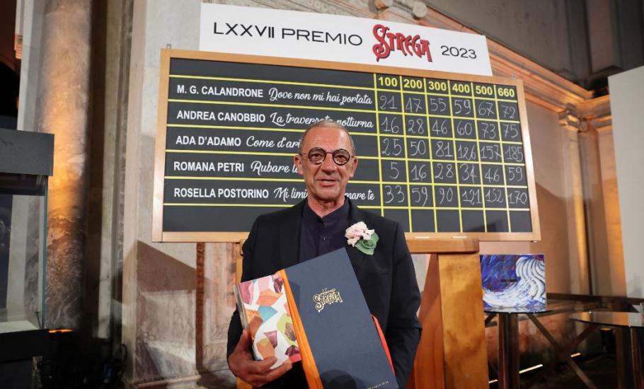 Ada d'Adamo vince il premio Strega 2023 - La Gazzetta del Mezzogiorno