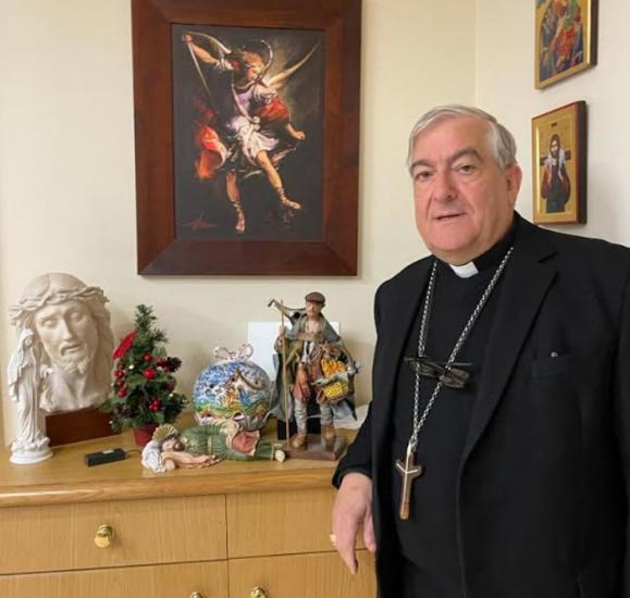 Natale a Lecce, parla l'arcivescovo Seccia: «Un aiuto ai poveri, in ...