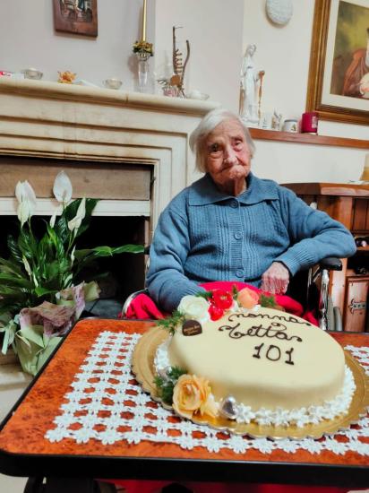Galatone, nonna Antonia Danieli festeggia il traguardo dei 101 anni ...