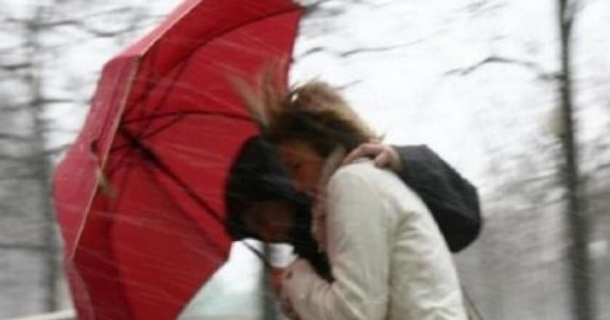 Mercoledì di vento forte, allerta gialla su tutta la Puglia. Prosegue l'ondata di maltempo al ...