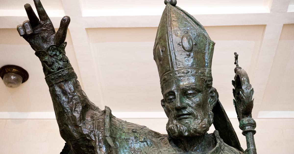 Lecce, la statua di Sant’Oronzo all’interno del Sedile - La Gazzetta ...