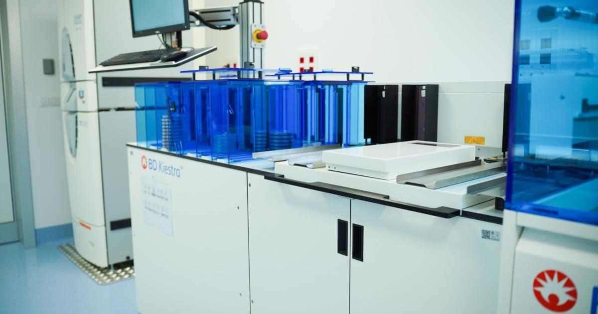 Asl Bari, in funzione il nuovo laboratorio di Microbiologia ...