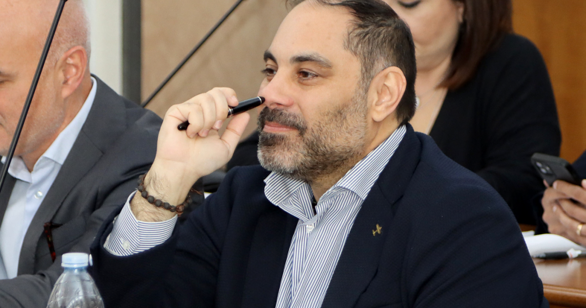 Taranto, «verifica» in Comune. E Melucci perde già i Verdi - La ...