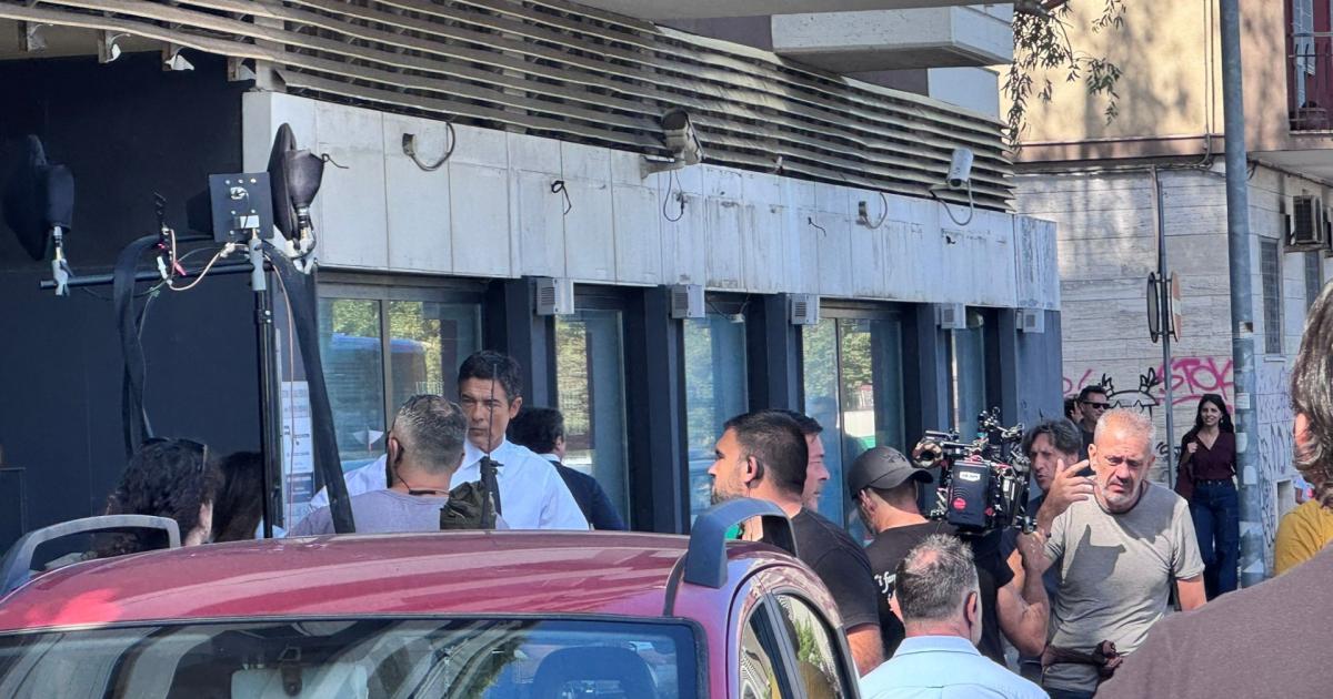 Bari, Alessandro Gassman gira a Parco Due Giugno e blocca il traffico ...