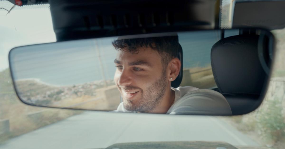 «Atlantide», Alberto Urso torna con un nuovo singolo. E nel 2025 esce ...