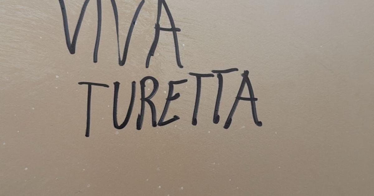 La scritta sul muro a Barletta «Viva Turetta»: ora è caccia ai ...