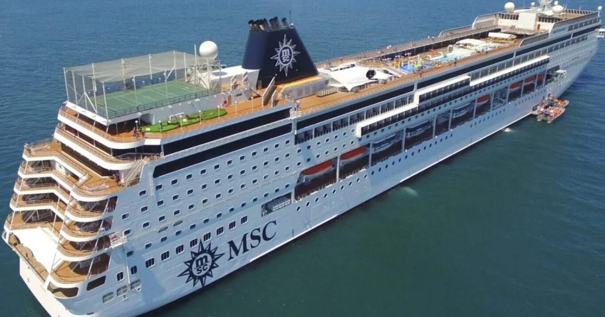 Problemi tecnici a Corfù, annullato l'imbarco della crociera MSC Sinfonia da Bari: passeggeri ...