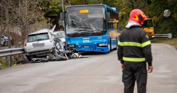 Potenza, auto contro bus per Oppido Lucano: muore un ragazzo di 35 anni ...