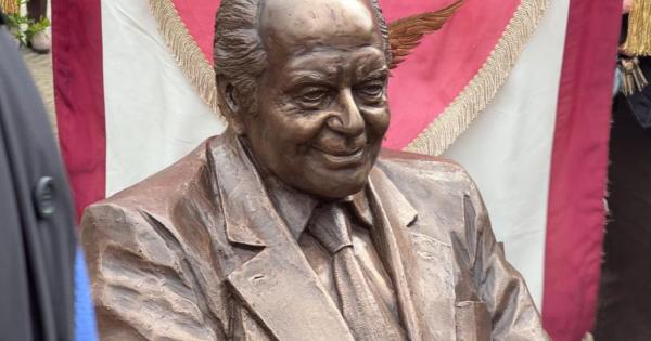 San Marco in Lamis, inaugurata scultura in bronzo che raffigura Joseph ...