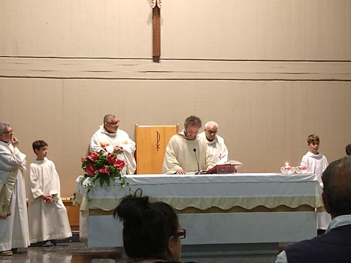 Bari, don Angelo Cassano: «Dopo 30 anni di sacerdozio sono diventato ...