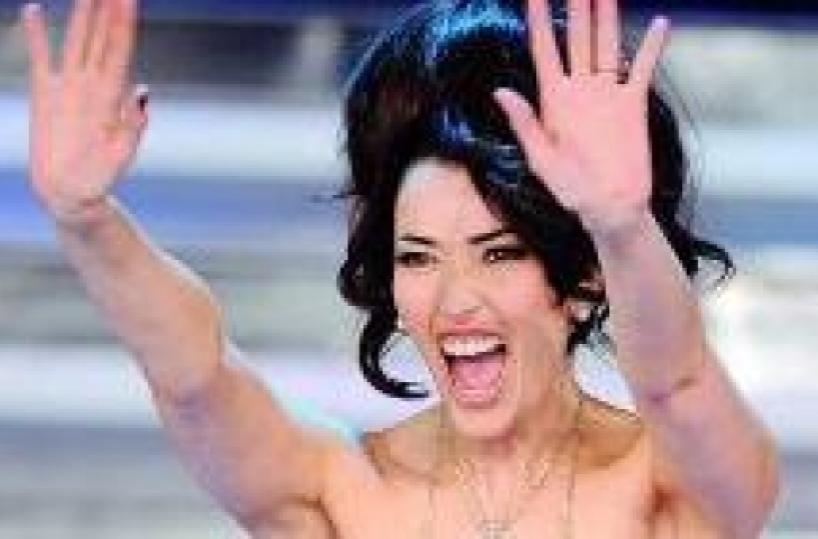 San Giovanni Rotondo Nina Zilli oggi in piazza - La Gazzetta del ...