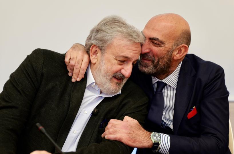 Emiliano e gli auguri social al sindaco di Bari Vito Leccese: «Sono al ...